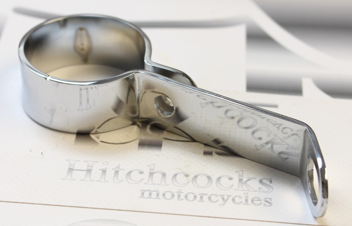 EXHAUST PIPE CLIP, CHROME