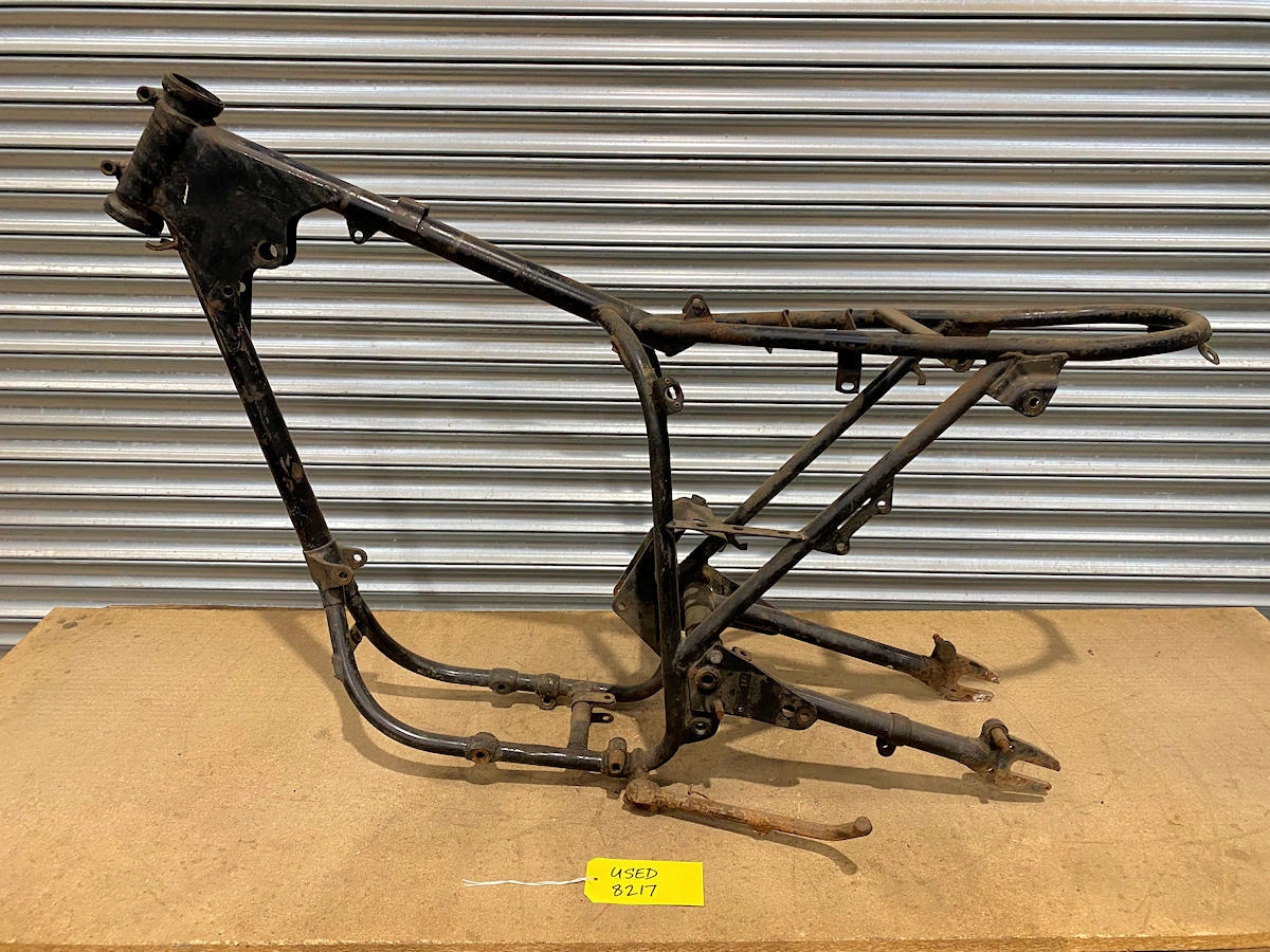 **USED** FRAME AND SWING ARM TRIUMPH TR25 1970 FRAME NUMBER: XDO4206 ...